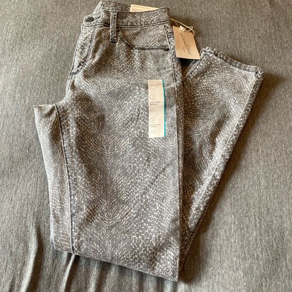 Universal Thread | Jeans | Universal Thread High Rise Skinny Grey ...